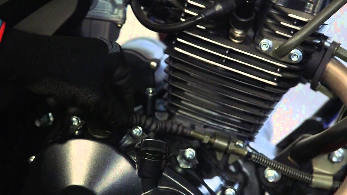 ᐈ Ajusta el embrague de tu moto para un mejor control ⭐️ Talleresfixauto
