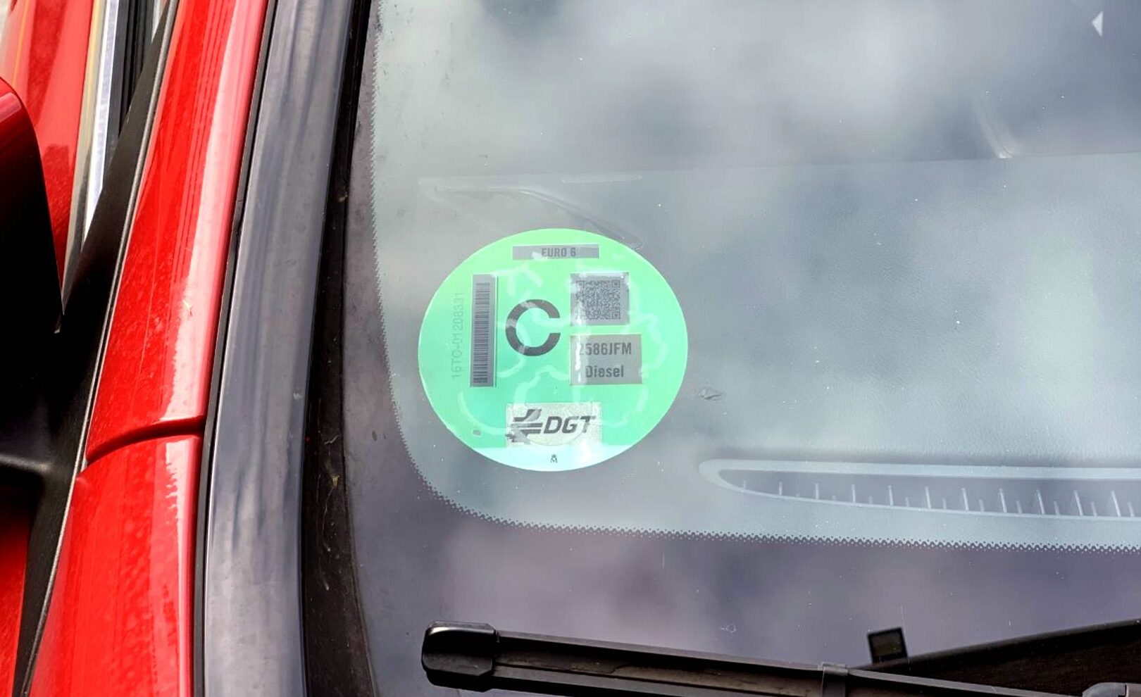 ᐈ Cómo identificar la pegatina DGT de tu coche ⭐️ Talleresfixauto